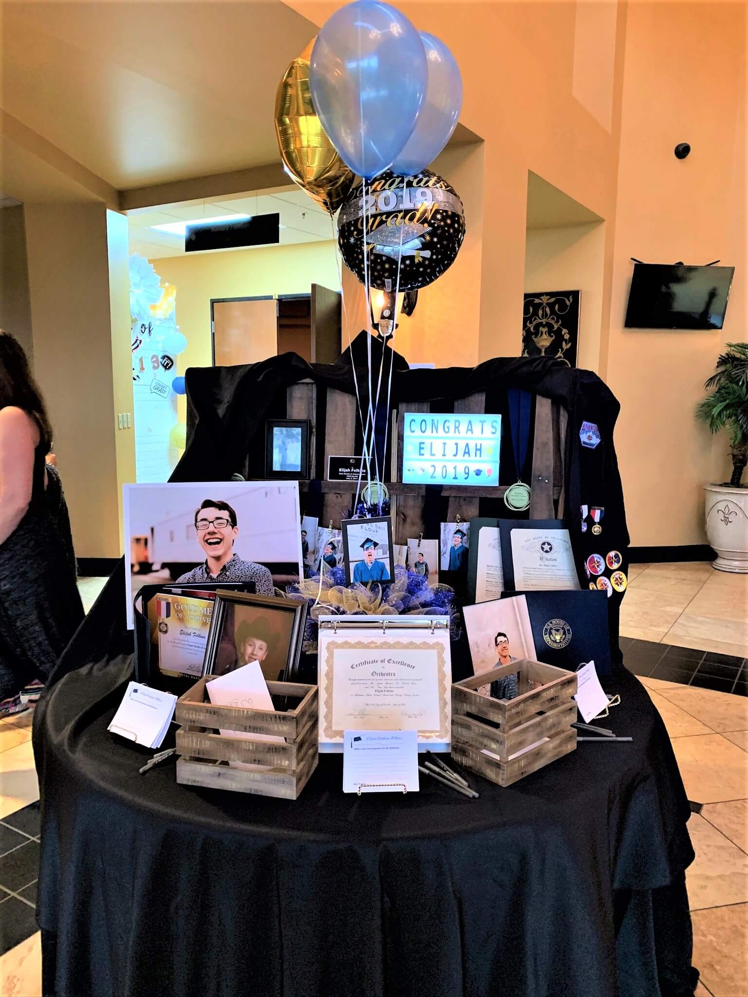 Homeschool Graduation Ceremony Guide | It's A Joyous Journey